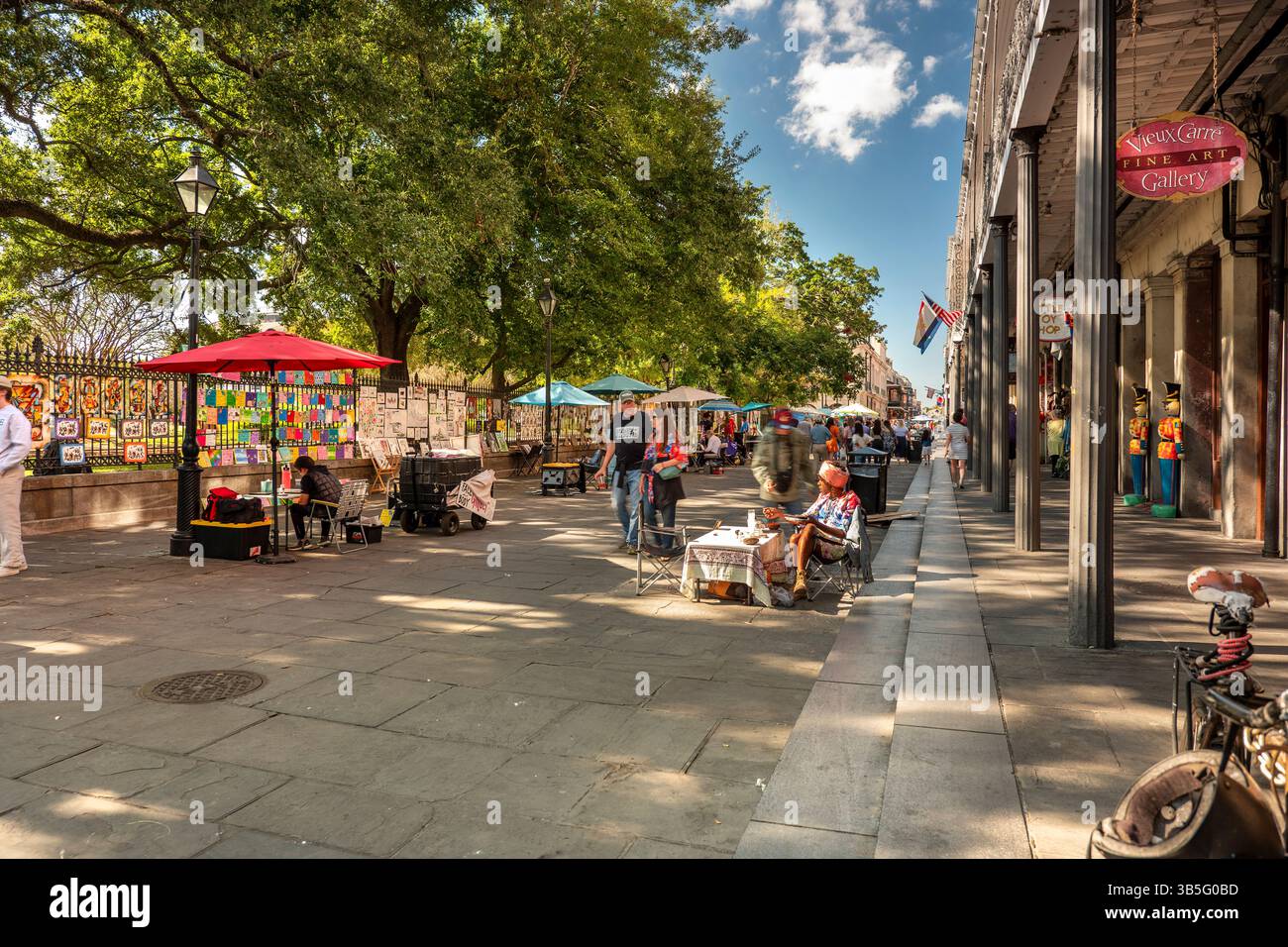 New Orleans French Quarter outdoor market stalls Stock Photo - Alamy