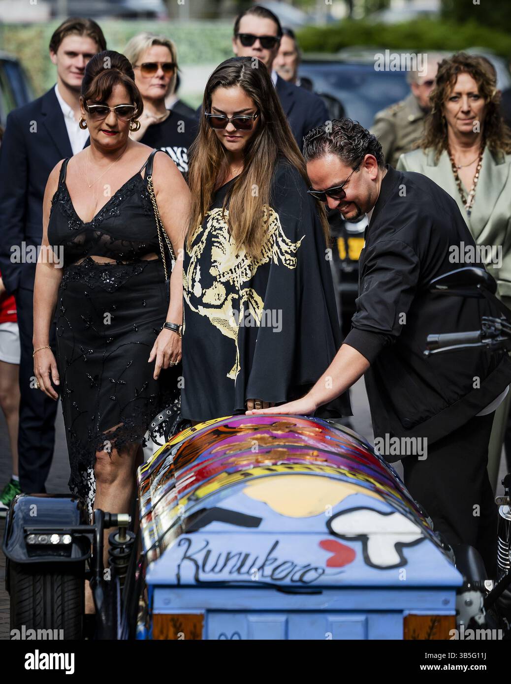 ZWOLLE - Therese Boer together with her daughter Isabelle and chef ...