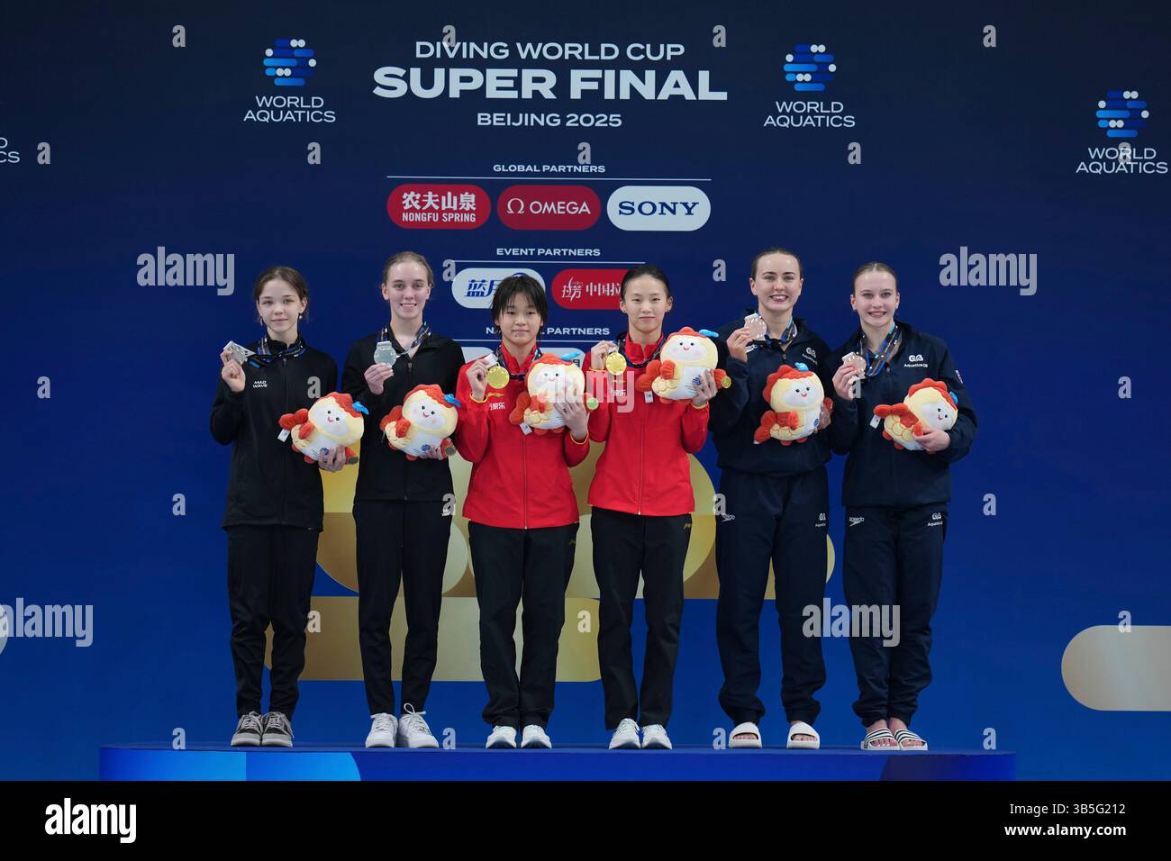 From left, silver medalists Russia's Aleksandra Kedrina and Anna ...