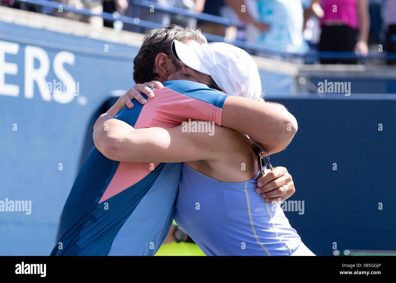 Simona halep patrick mouratoglou hi-res stock photography and images - Alamy