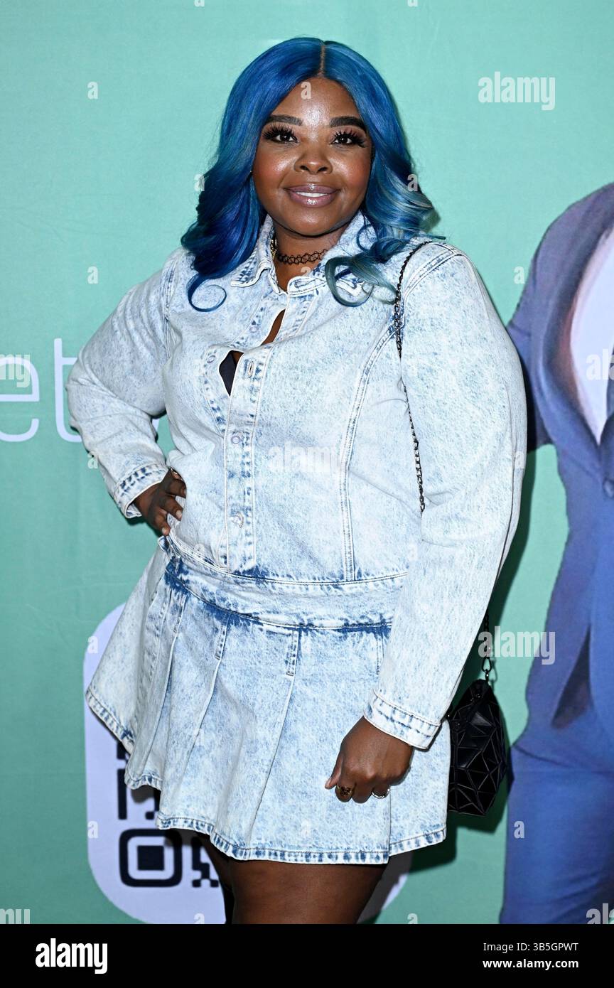 Emi Secrest bei Peter Madrigal's Reality Network Launch im Sur ...
