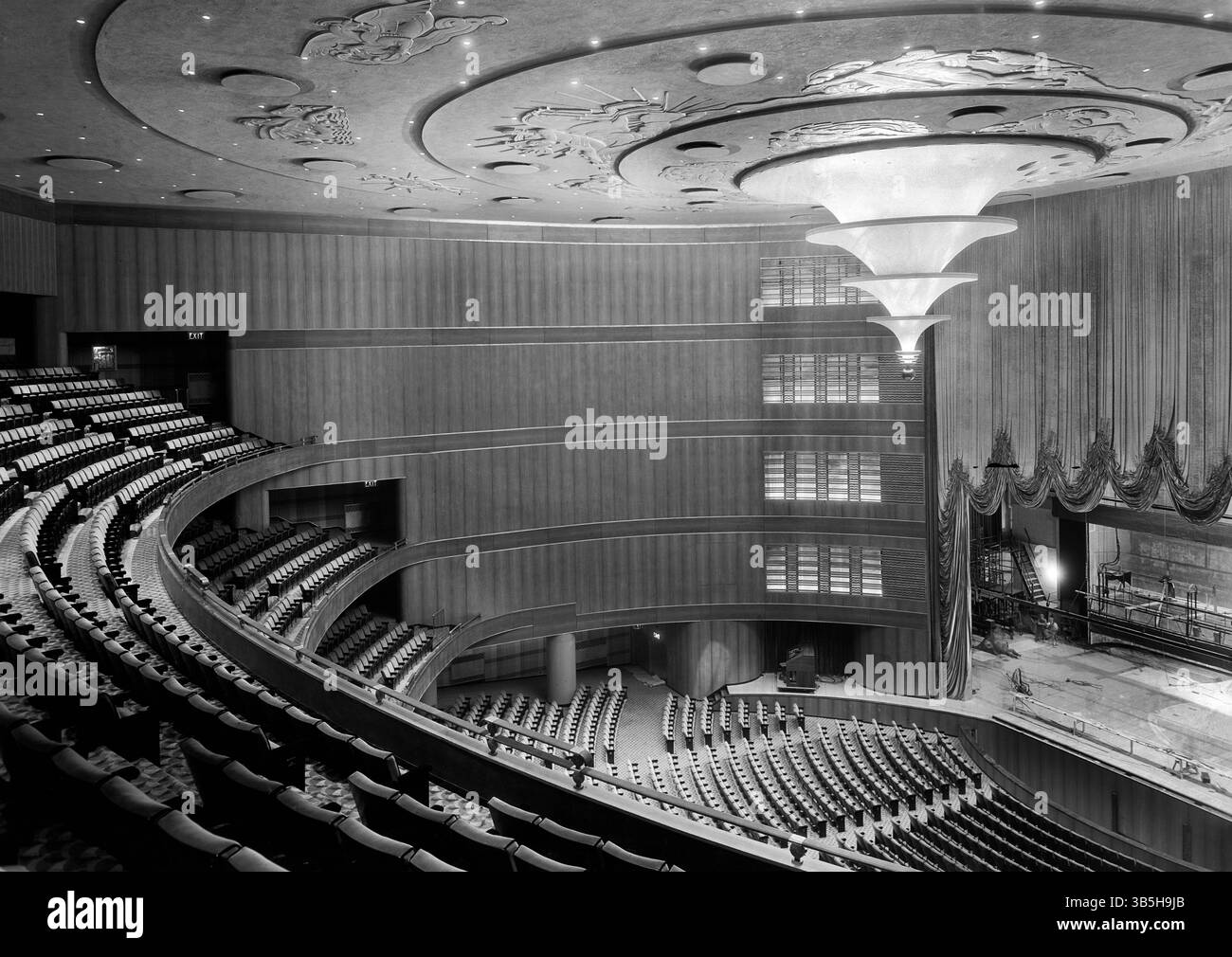 New York City, New York, USA: Roxy Theatre, interior view with curtain ...