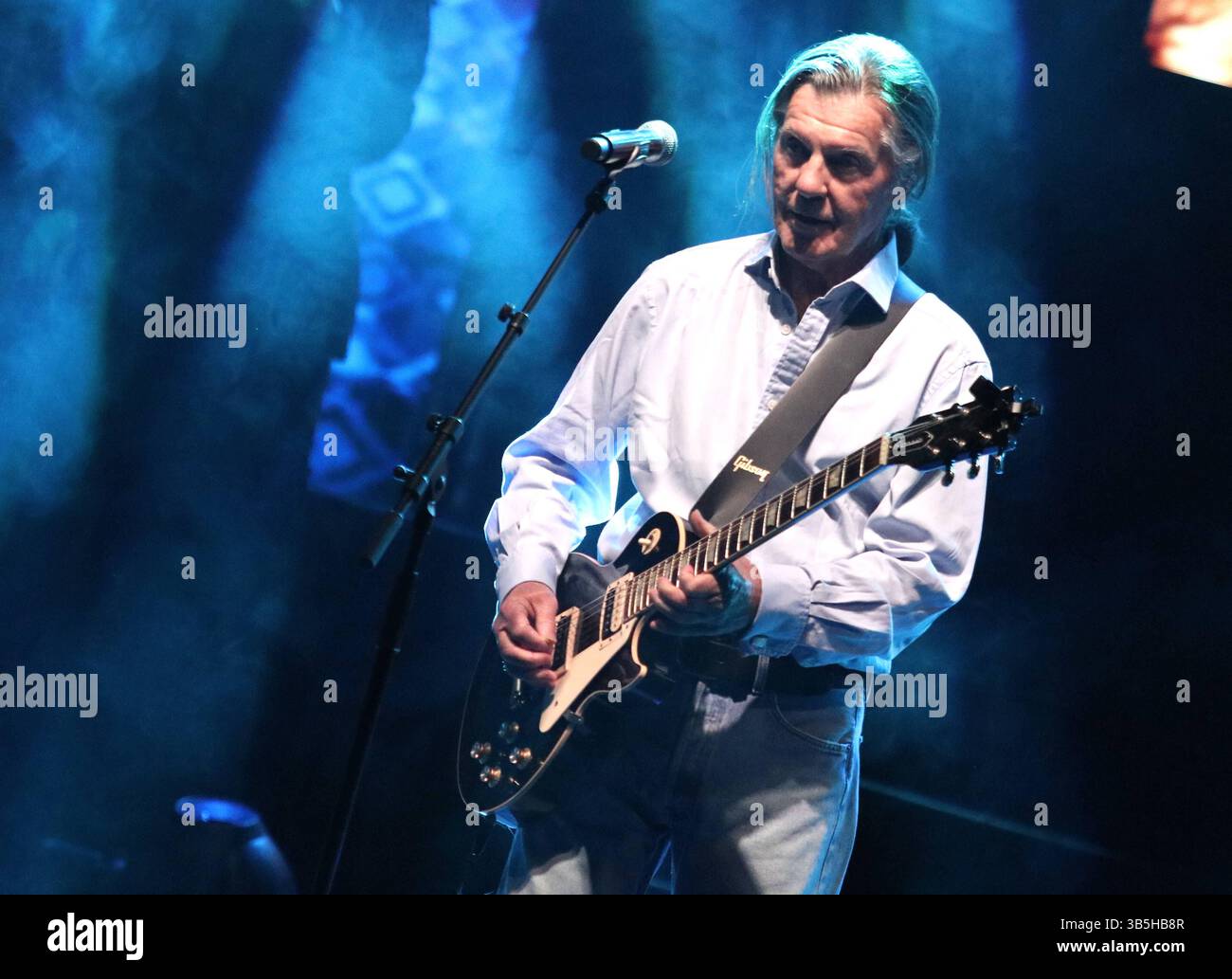 Ehemaliger Bee Gees Gitarrist Vince Melouney in 2025 Berlin Bee Gees ...