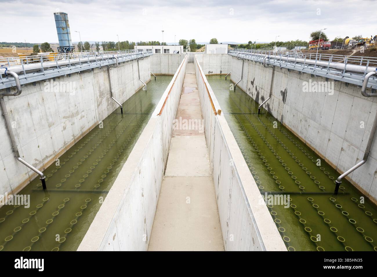 Sludge Recirculation Clarifier Solid Contact Sedimentation Tank. Green ...