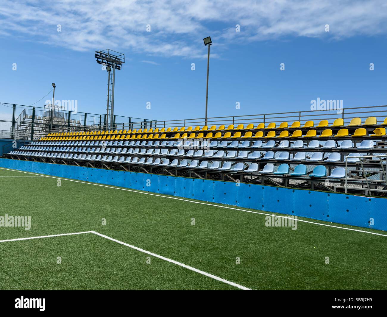 Football field under artificial lighting hi-res stock photography and ...