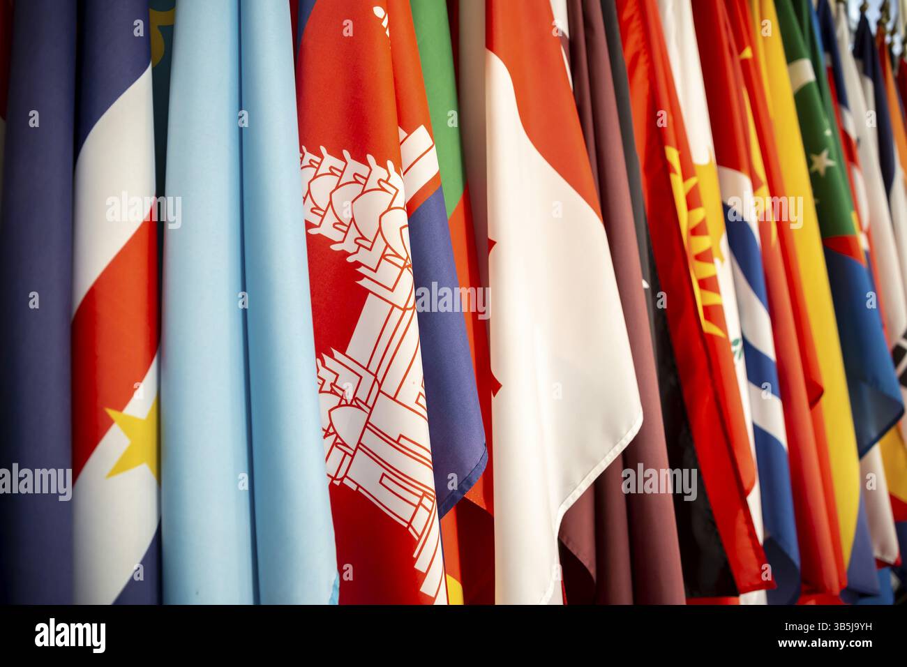 Wide variety nationalities hi-res stock photography and images - Alamy
