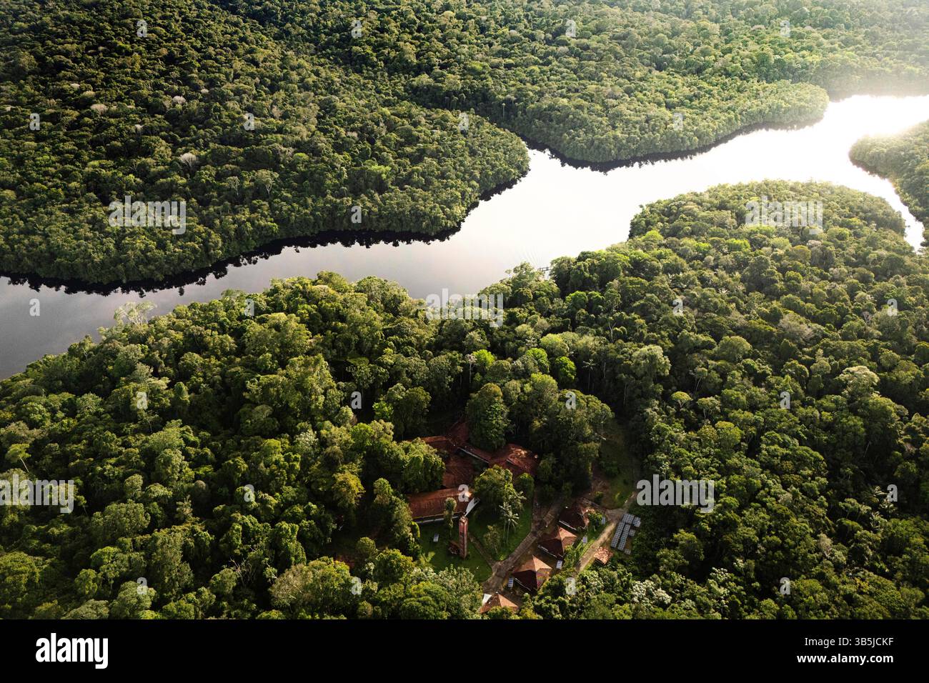 The Curua River crosses the Caxiuana National Forest with Emilio Goeldi ...
