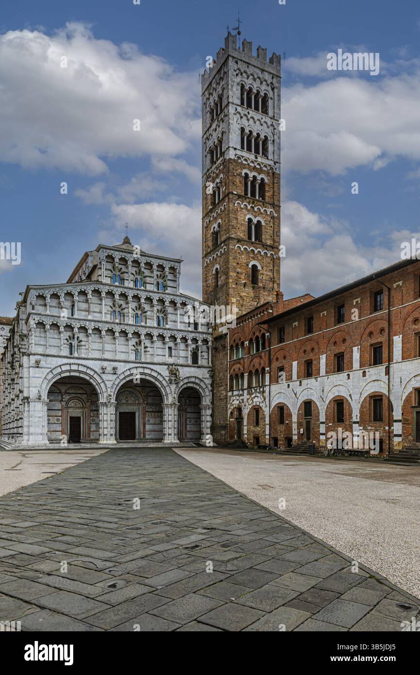 Cathedral of San Martino, historic city centre, Lucca, Tuscany, Italy ...