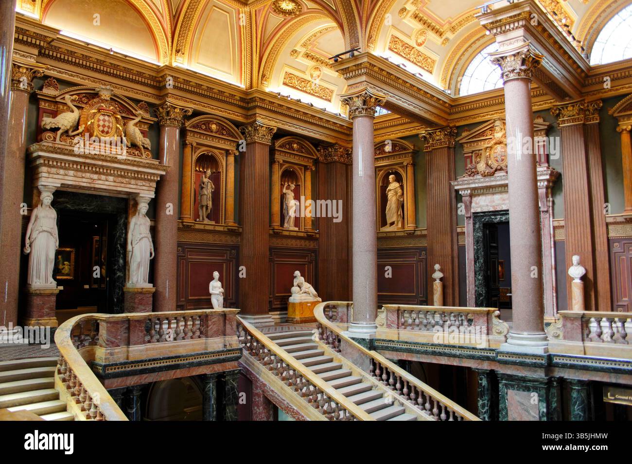 Fitzwilliam Museum entrance hall, Cambridge city centre, England, UK Stock Photo - Alamy