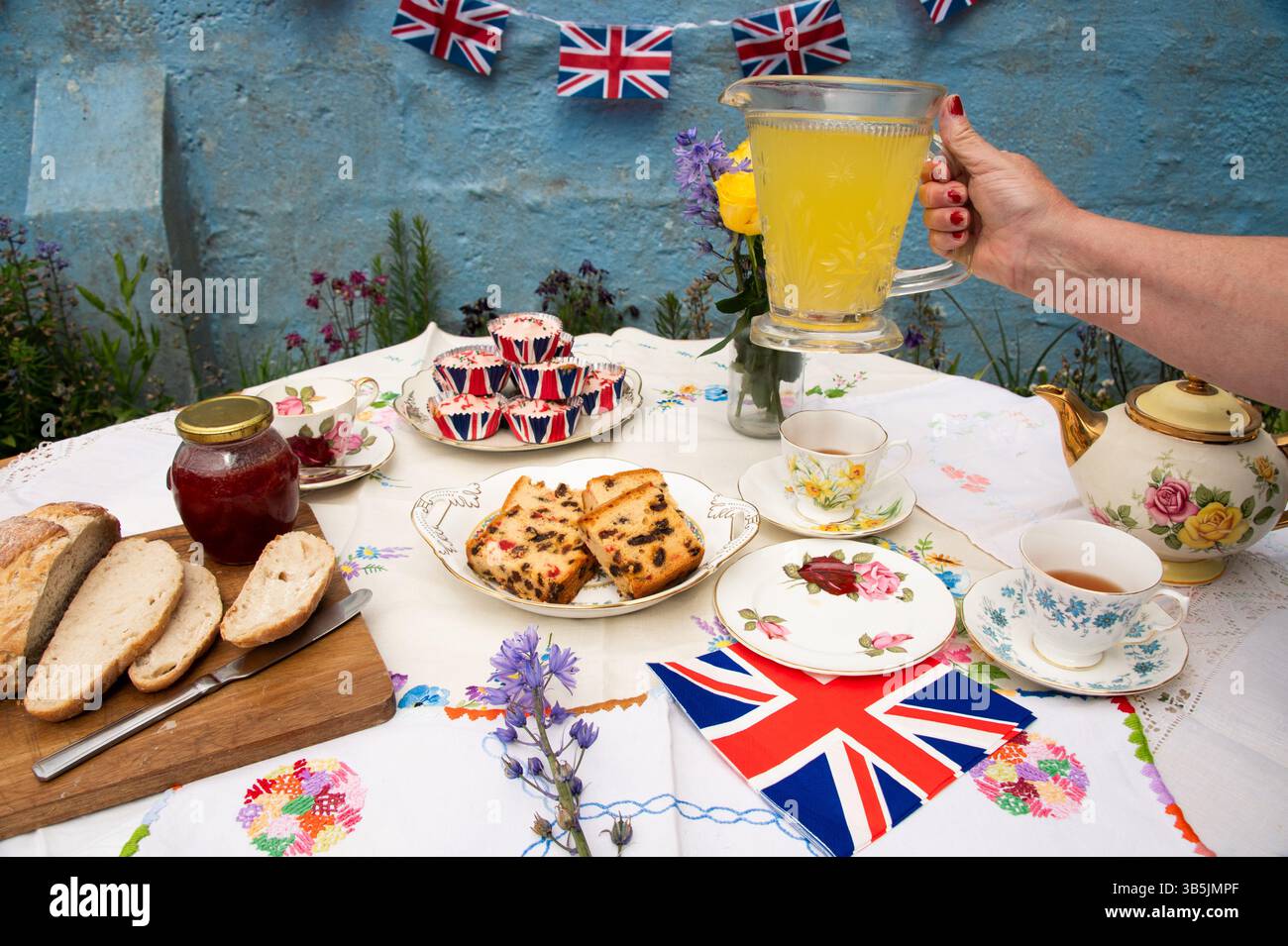 Ve day 2025 hi-res stock photography and images - Alamy