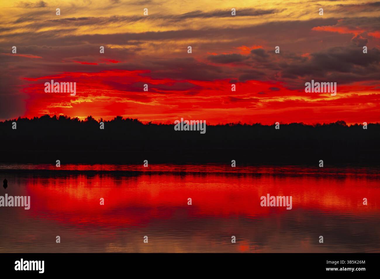 Stunning sunset colors hi-res stock photography and images - Alamy