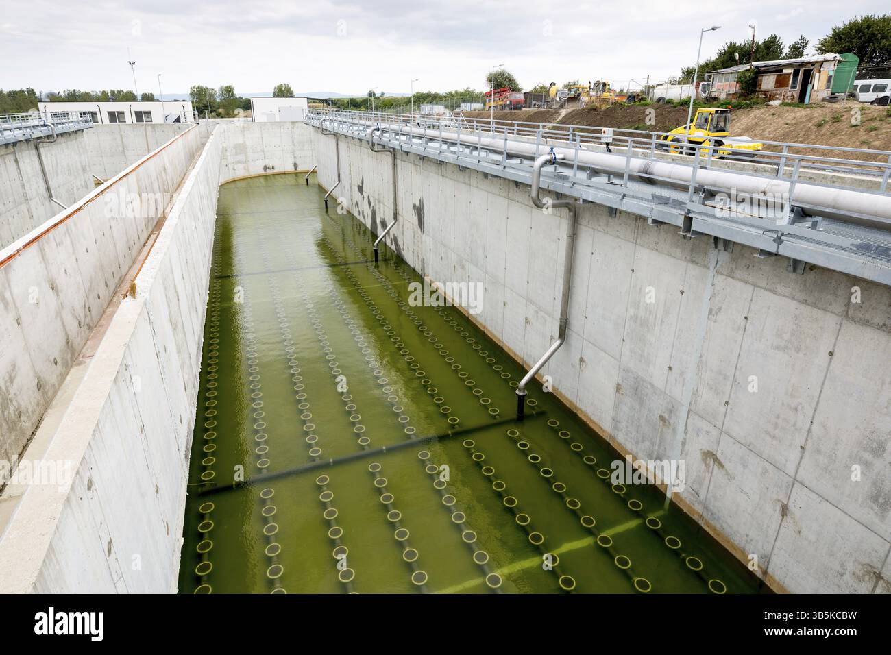 Sludge Recirculation Clarifier Solid Contact Sedimentation Tank. Green ...