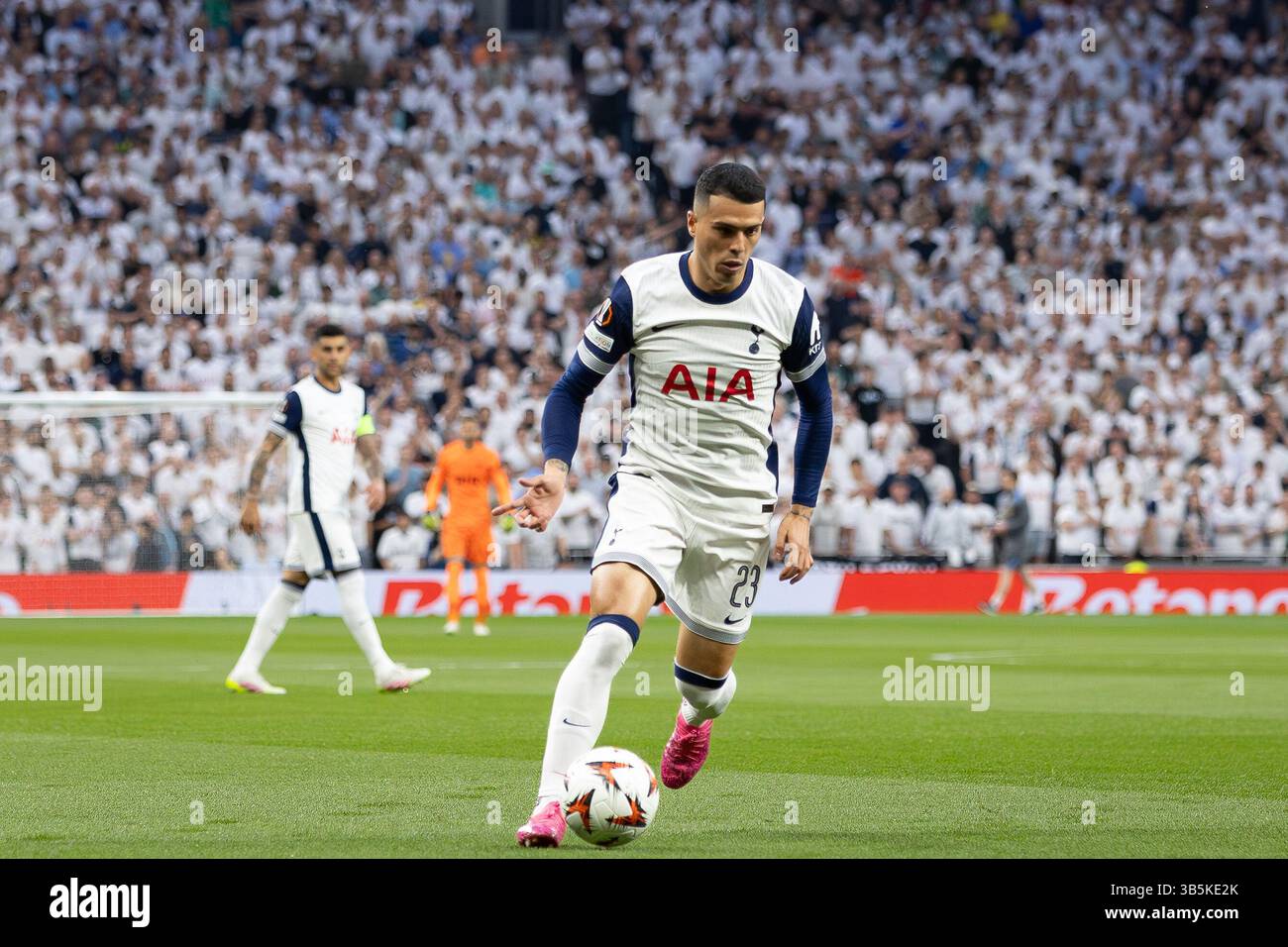 Pedro Porro (23) of Tottenham Hotspur during the Tottenham Hotspur FC v ...