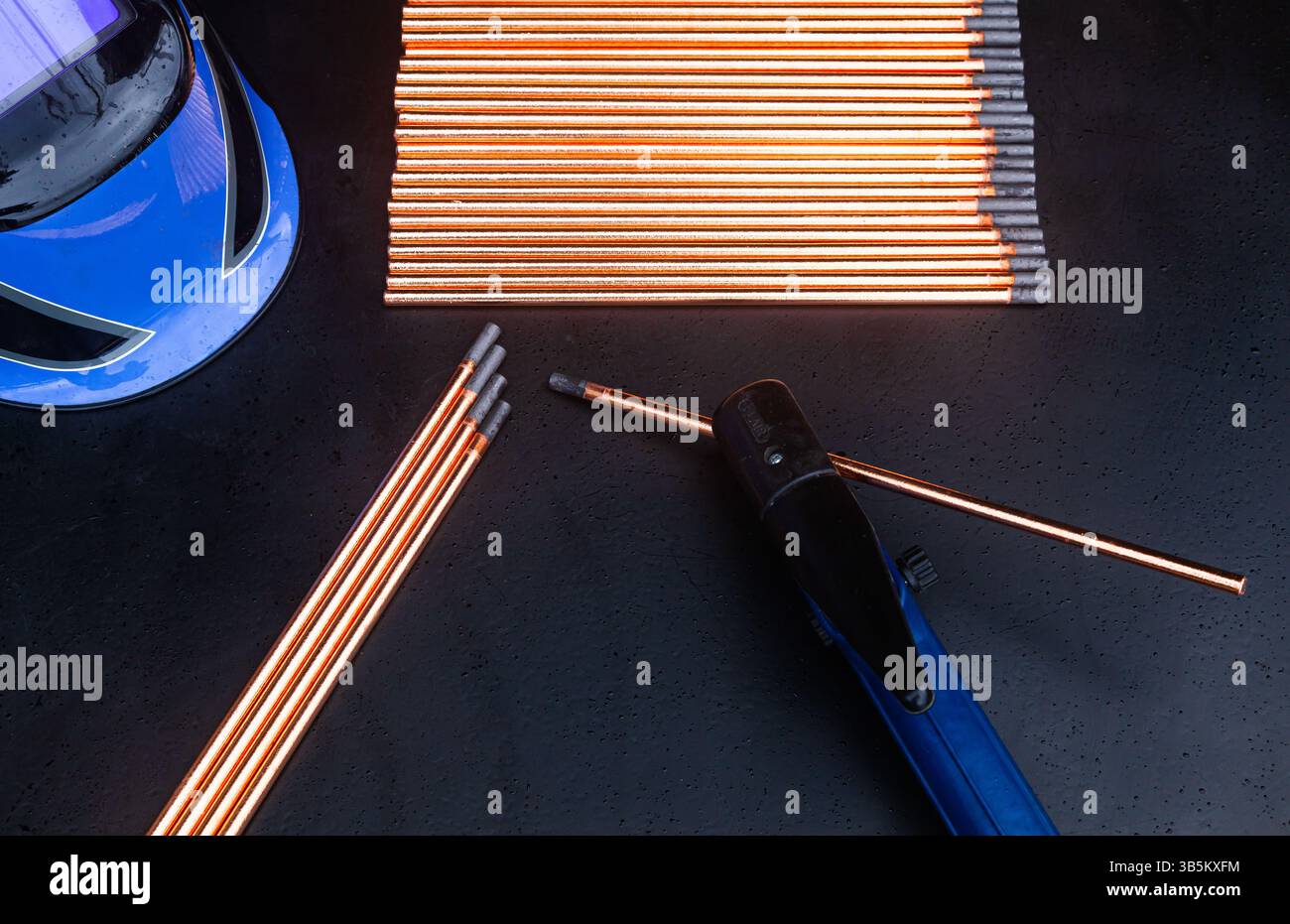 Electrodes for gouging hi-res stock photography and images - Alamy