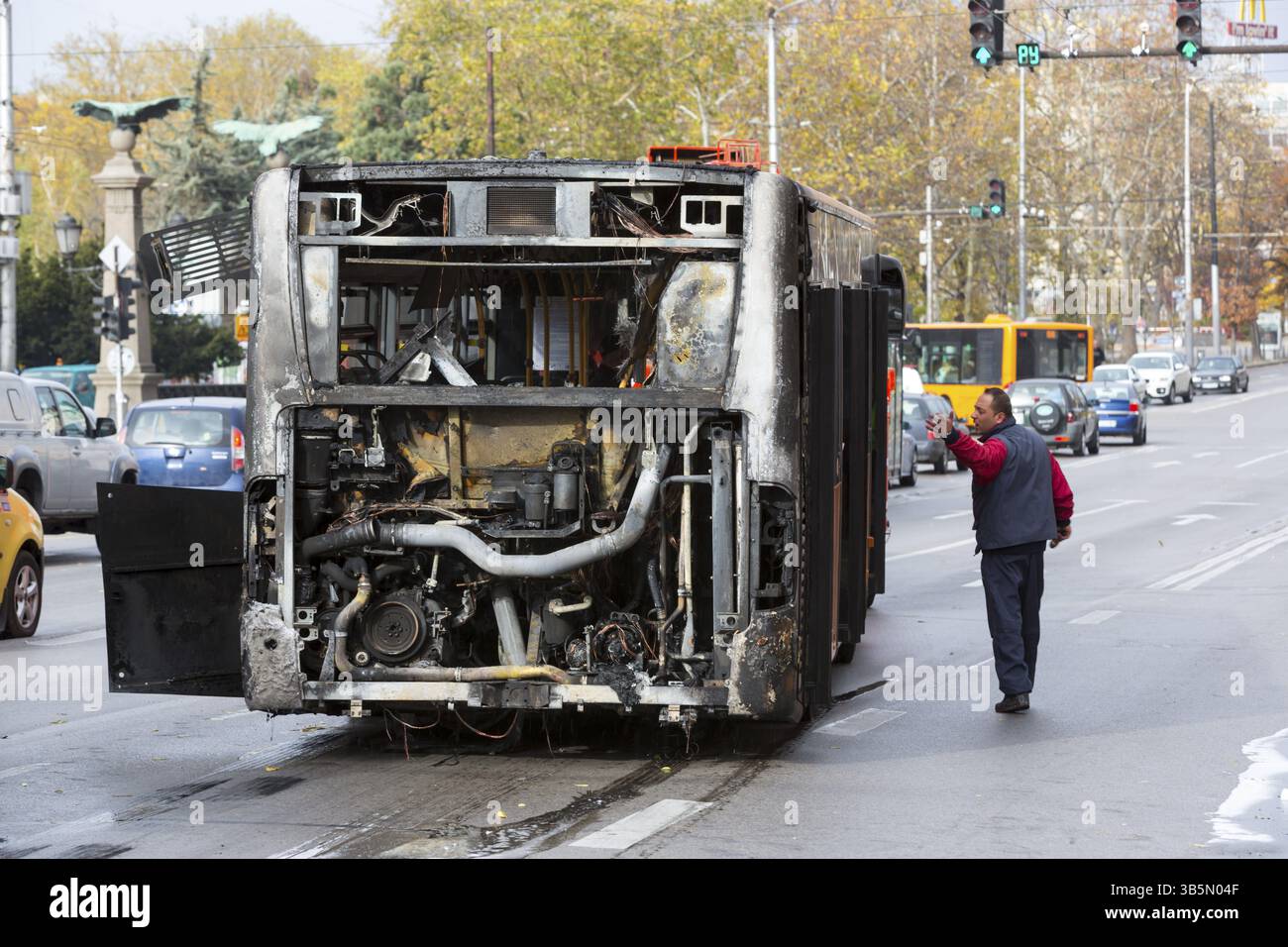 Burn car seen road hi-res stock photography and images - Alamy