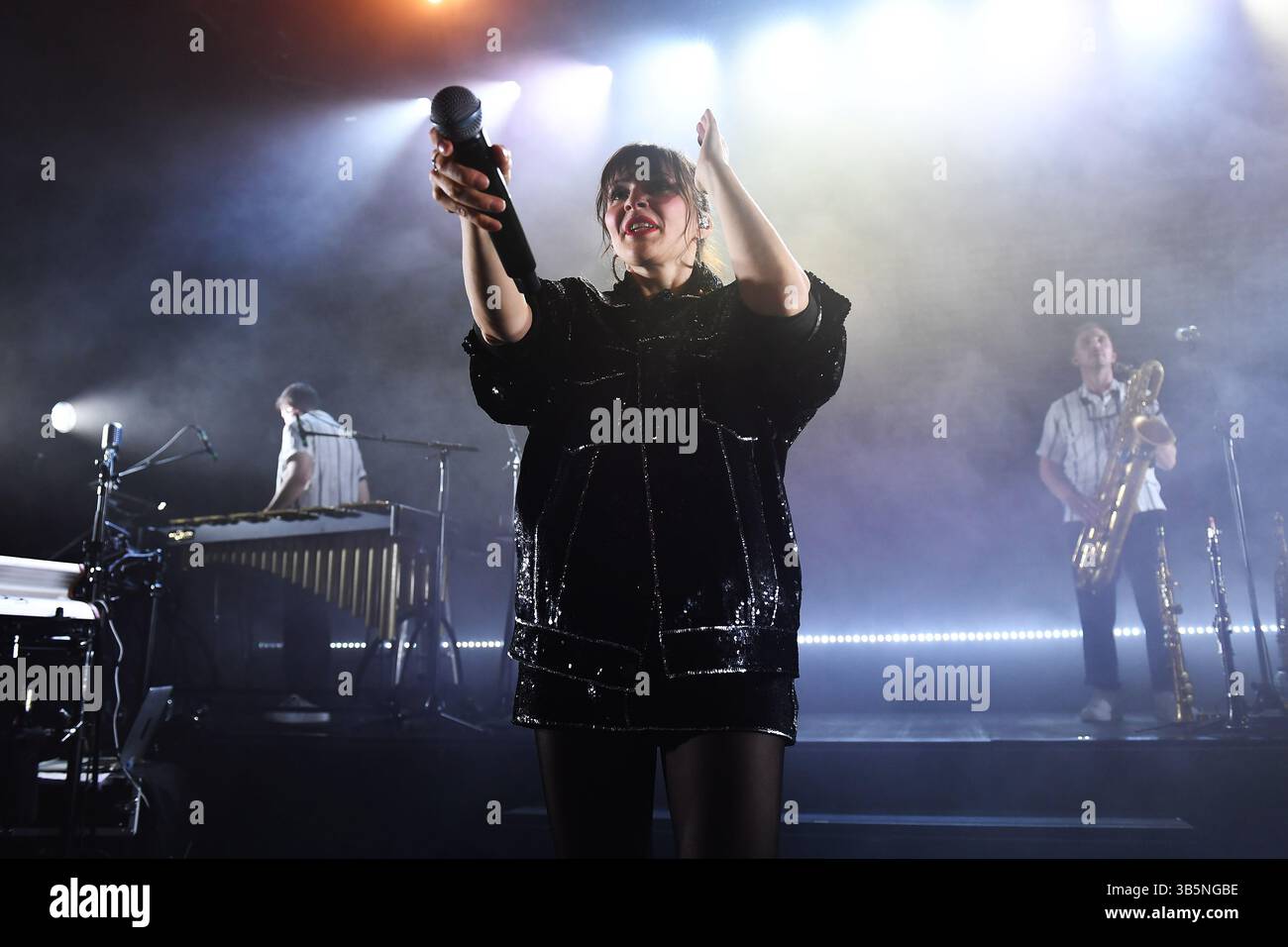 LONDON, ENGLAND - APRIL 03: Zoé Colotis of ‘Caravan Palace’ performing ...