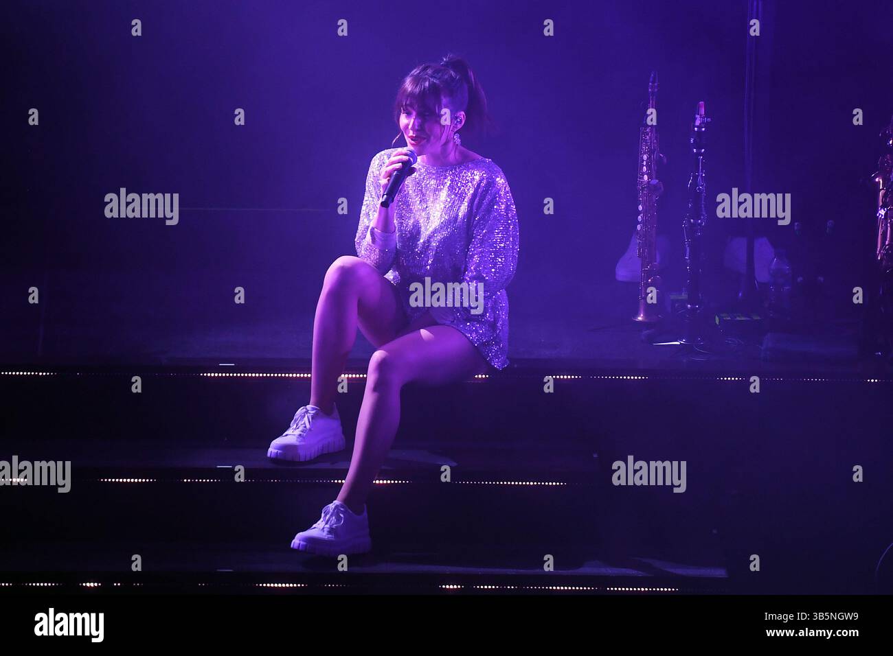 LONDON, ENGLAND - APRIL 03: Zoé Colotis of ‘Caravan Palace’ performing ...