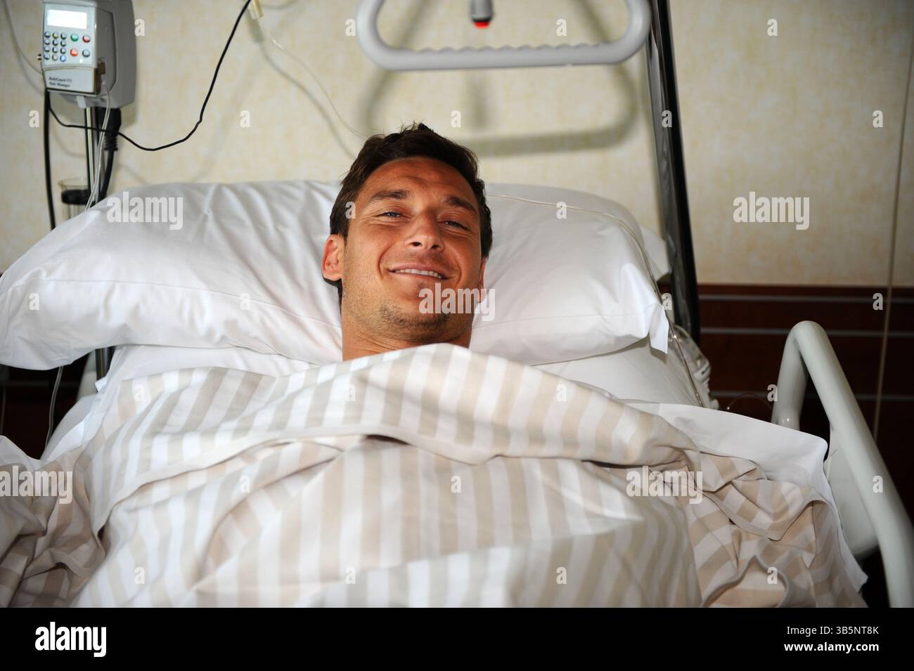 Ligament operation hi-res stock photography and images - Alamy