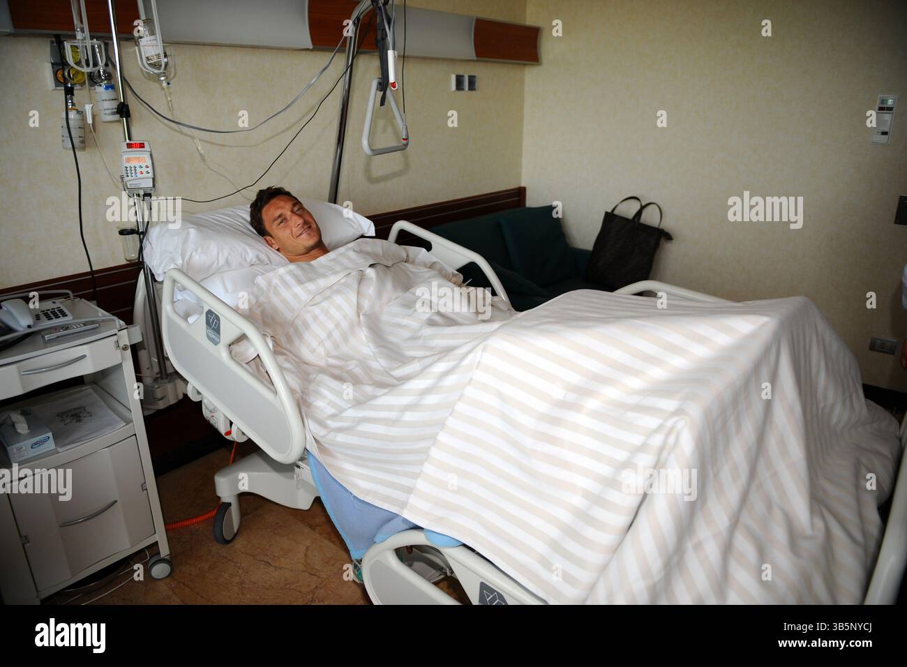 Ligament operation hi-res stock photography and images - Alamy