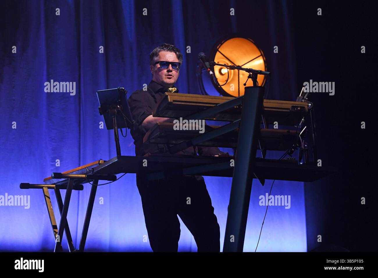 Toby hounsham hi-res stock photography and images - Alamy