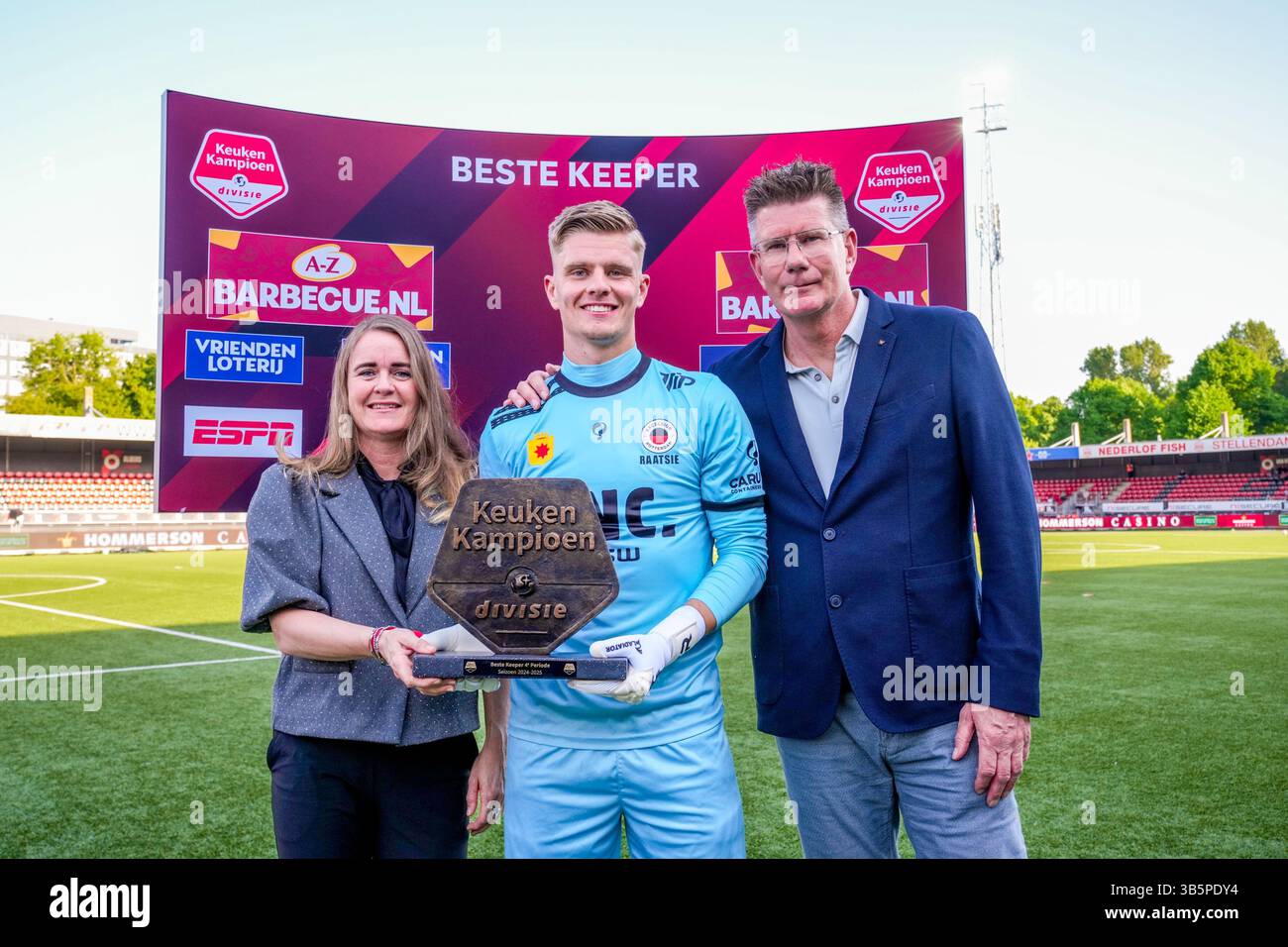 Rotterdam, Netherlands. 02nd May, 2025. ROTTERDAM, 02-05-2025, Van ...