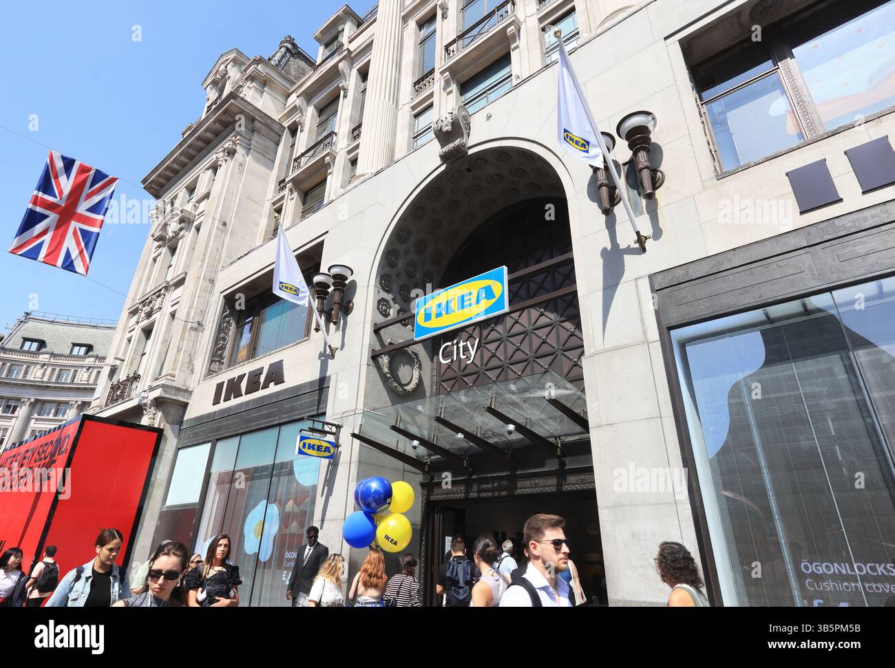 IKEA's huge new city centre store at Oxford Circus which opened on May ...