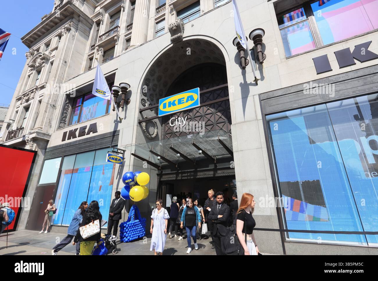 IKEA's huge new city centre store at Oxford Circus which opened on May ...