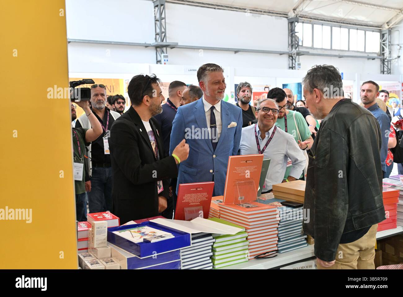Naples, Italy. 02nd May, 2025. Naples, Minister of Culture Alessandro ...