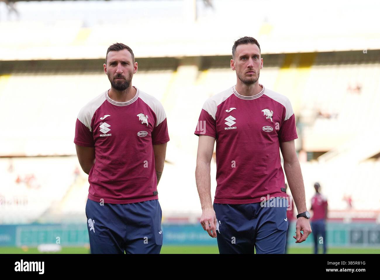 Torino, Italia. 02nd May, 2025. Torino's goalkeeper Antonio Donnarumma ...
