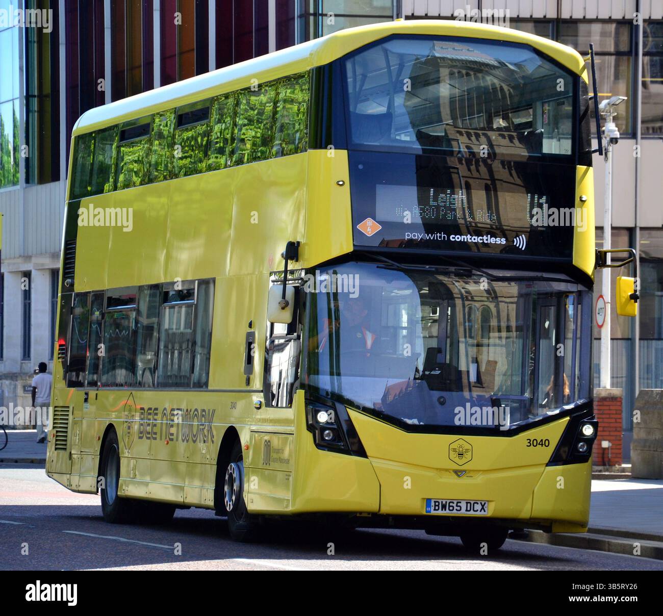 Manchester, UK, 2nd May, 2025. Over 450,000 passengers used contactless ...