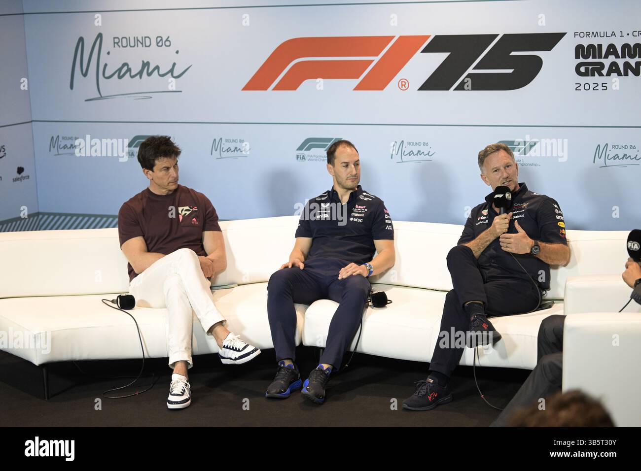 Toto wolff christian horner 2025 hi-res stock photography and images - Alamy