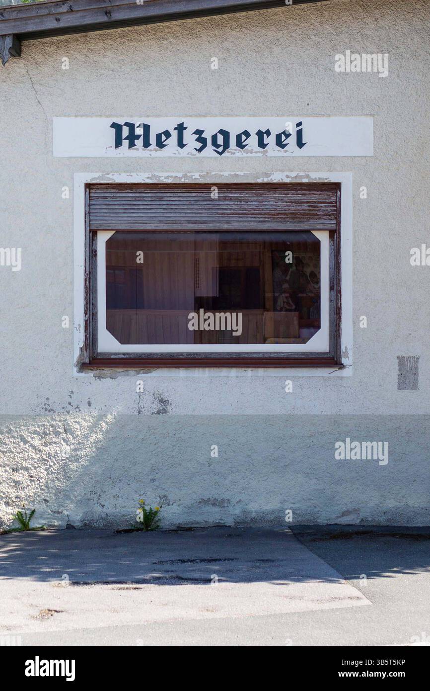 Going out of business 2025 hi-res stock photography and images - Alamy