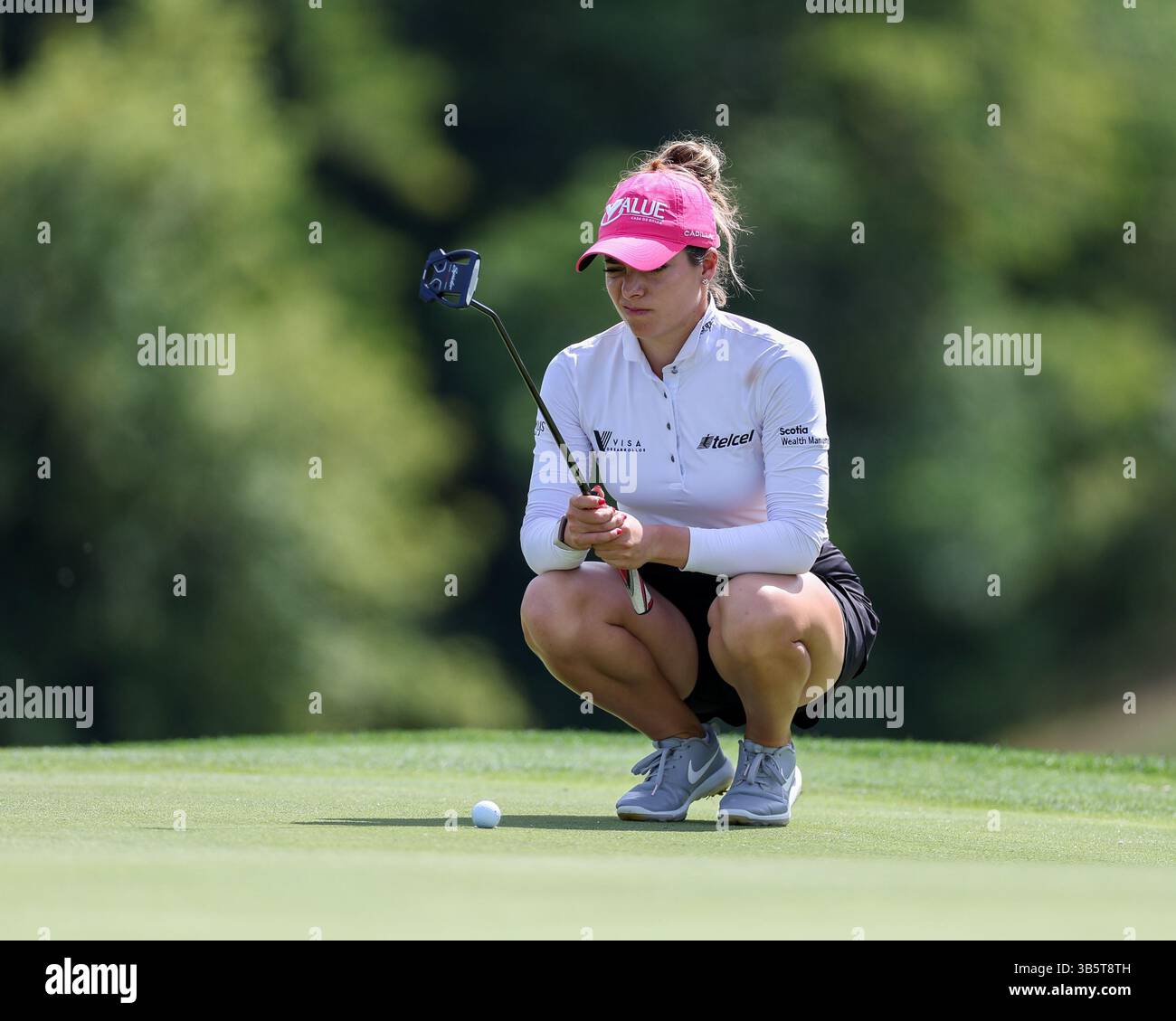 September 2, 2022, Sylvania, Ohio, USA: GABY LOPEZ, of Mexico, reads ...