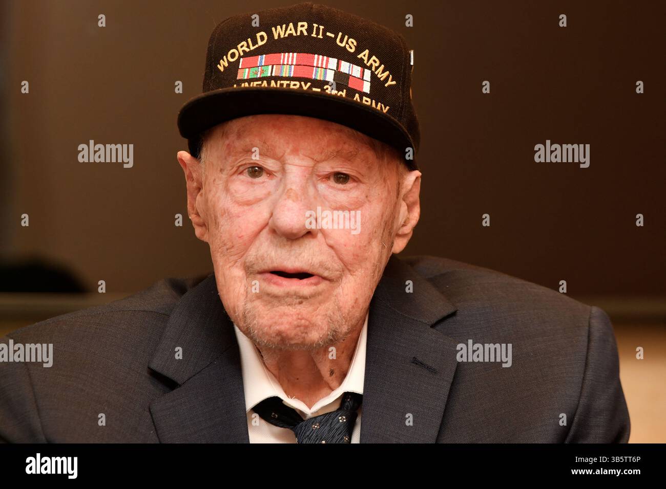 Harry Humason, a 99-year-old American World War II veteran, attends the ...