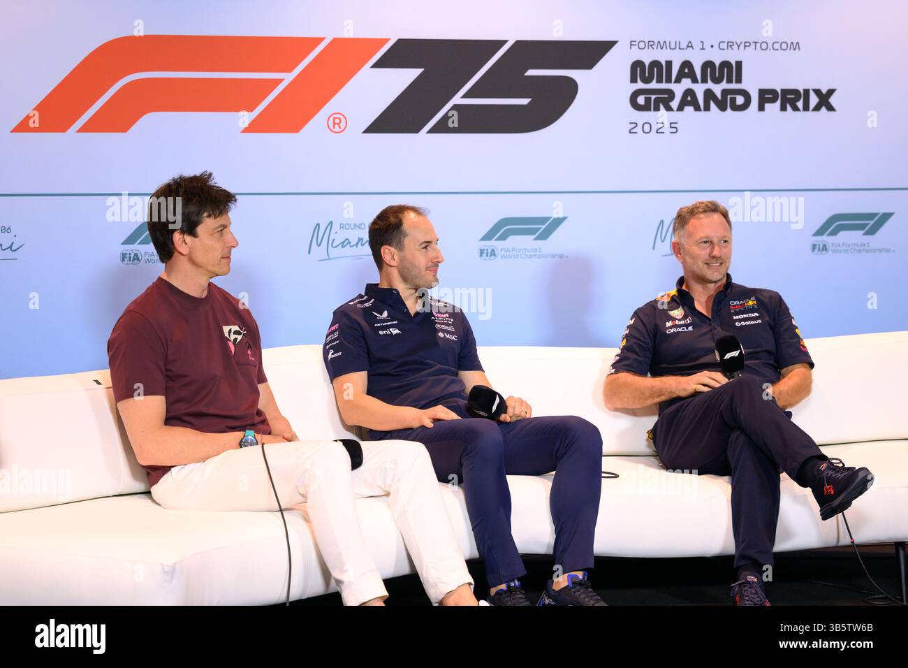 Toto wolff christian horner 2025 hi-res stock photography and images - Alamy