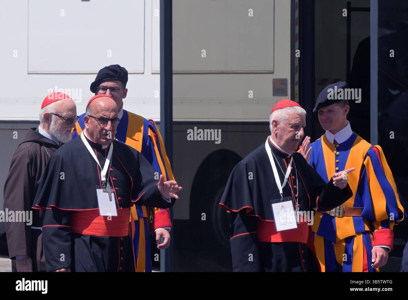 Vatican, Vatican. 02nd May, 2025. **NO LIBRI** Italy, Rome, Vatican ...