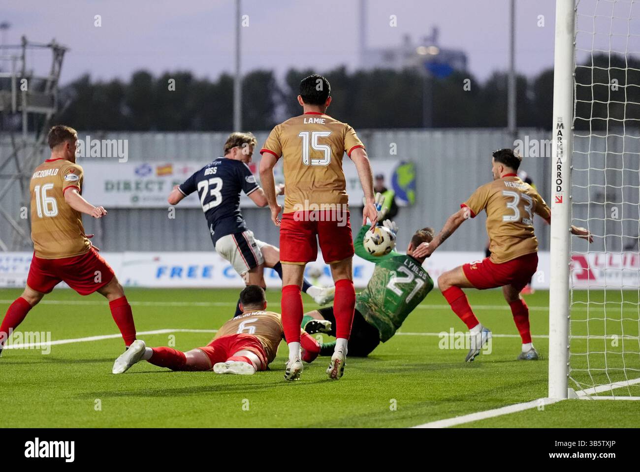 Falkirk FC's Ethan Ross scores their side's second goal of the game ...