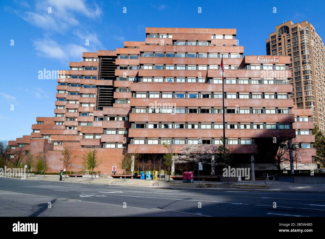 The Government of Canada Building in Toronto Stock Photo - Alamy