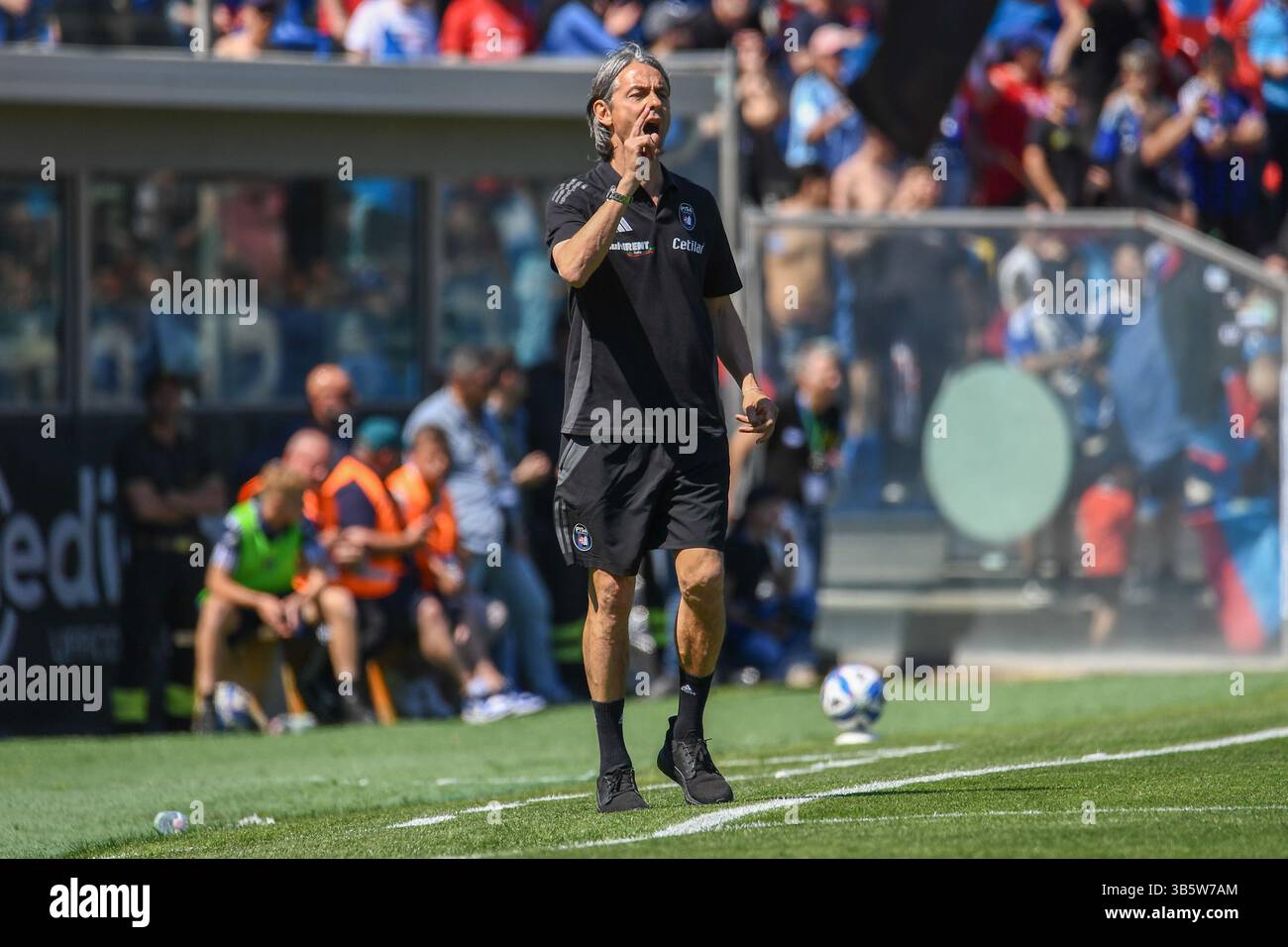 Pisa, Italy. 02nd May, 2025. Head Coach Filippo Inzaghi (Pisa) during ...