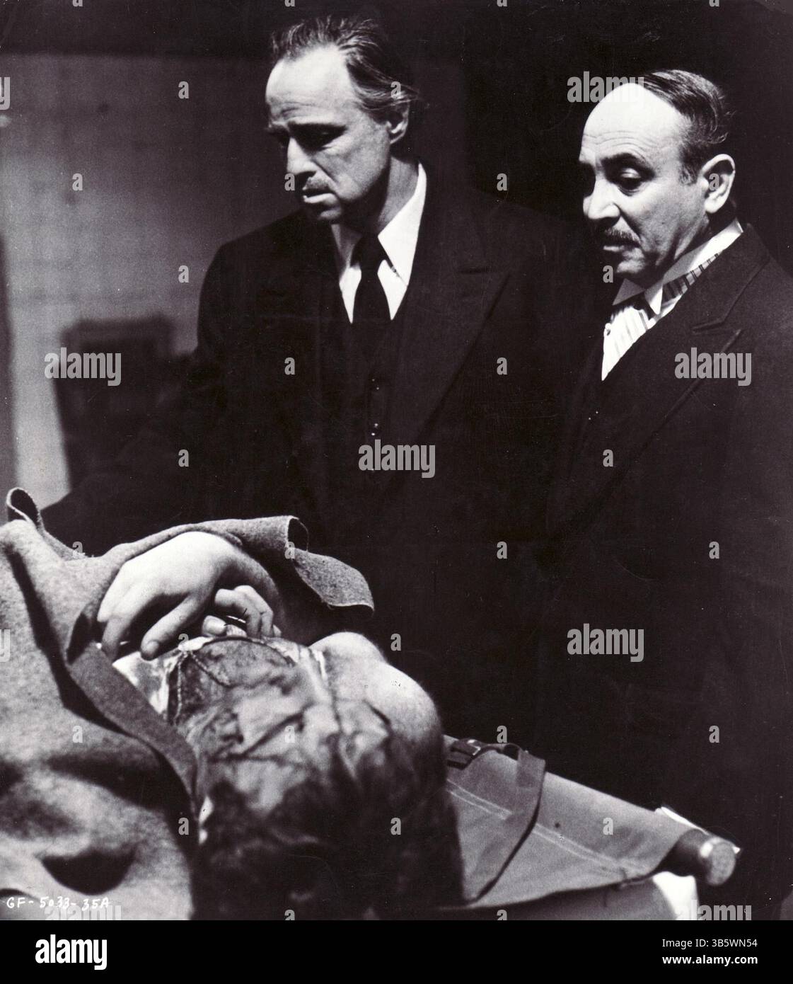 The godfather marlon brando vito hi-res stock photography and images ...