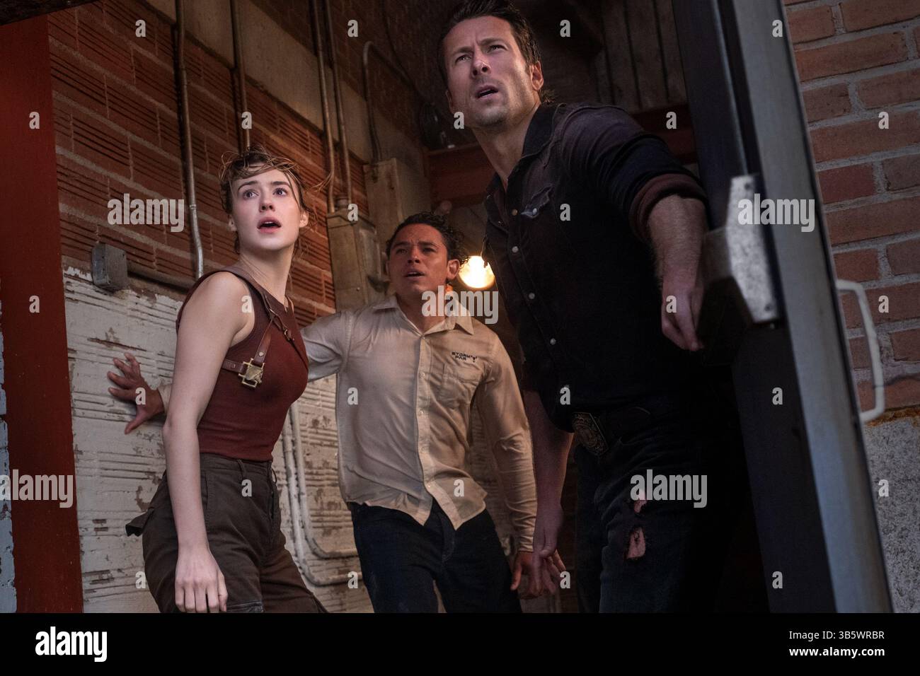 Twisters (2024) Kate (Daisy Edgar-Jones), Javi (Anthony Ramos), Tyler ...