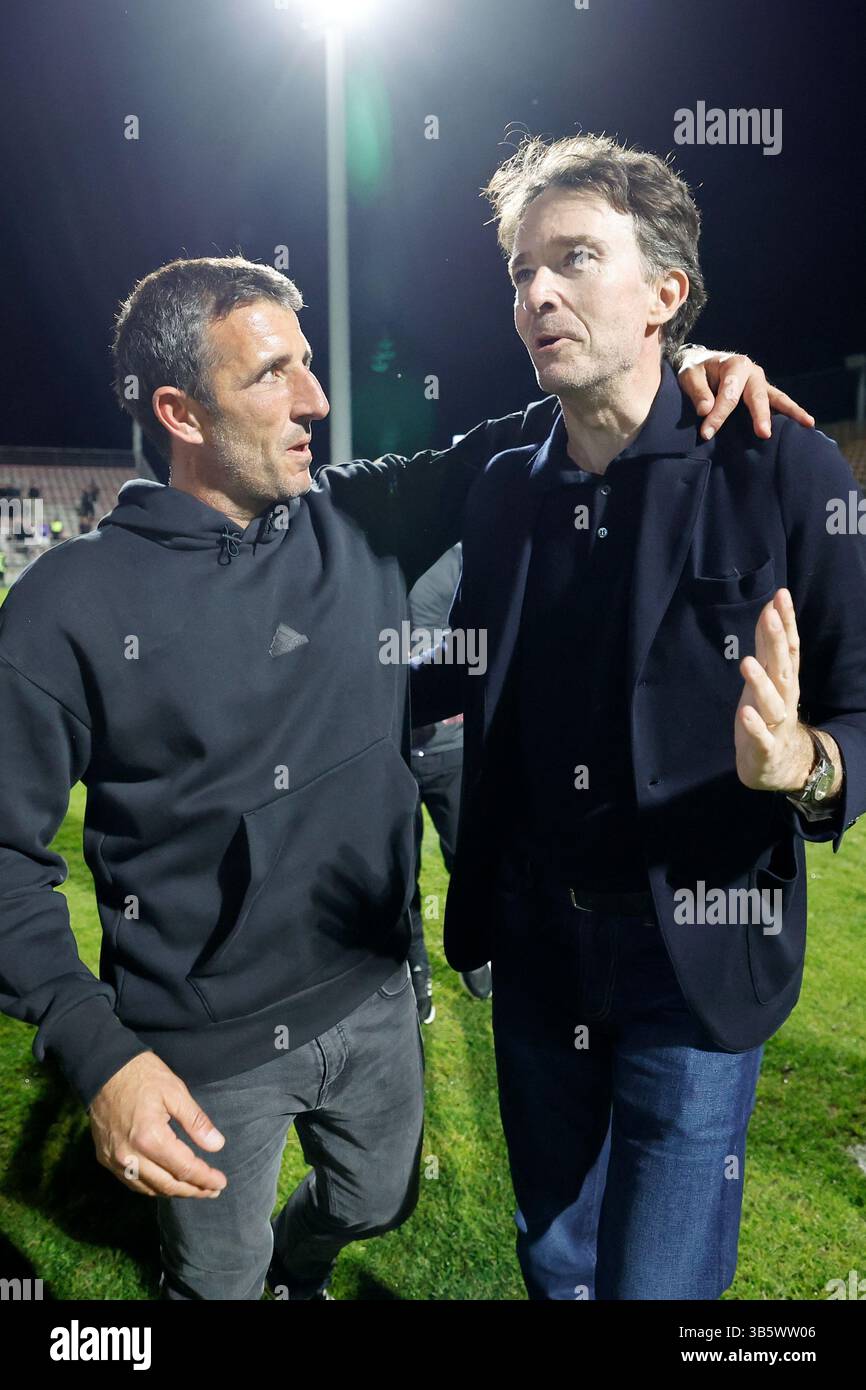 Antoine ARNAULT - Stephane GILLI (Entraineur Paris Fc PFC) during the ...