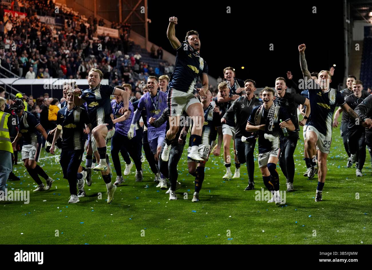 Falkirk players celebrate at the final whistle after the William Hill ...