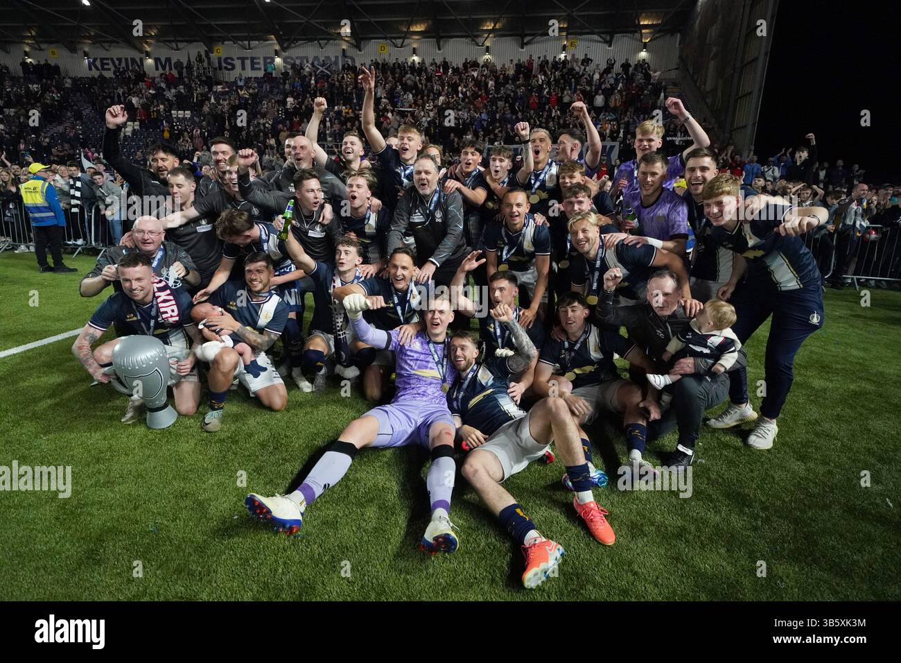 Falkirk players celebrate at the final whistle after the William Hill ...