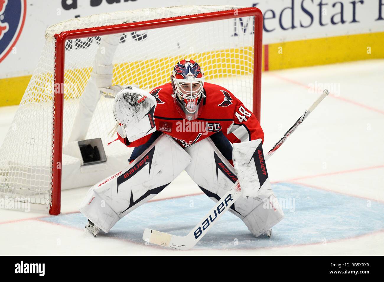 Washington Capitals goaltender Logan Thompson (48) in action in the ...