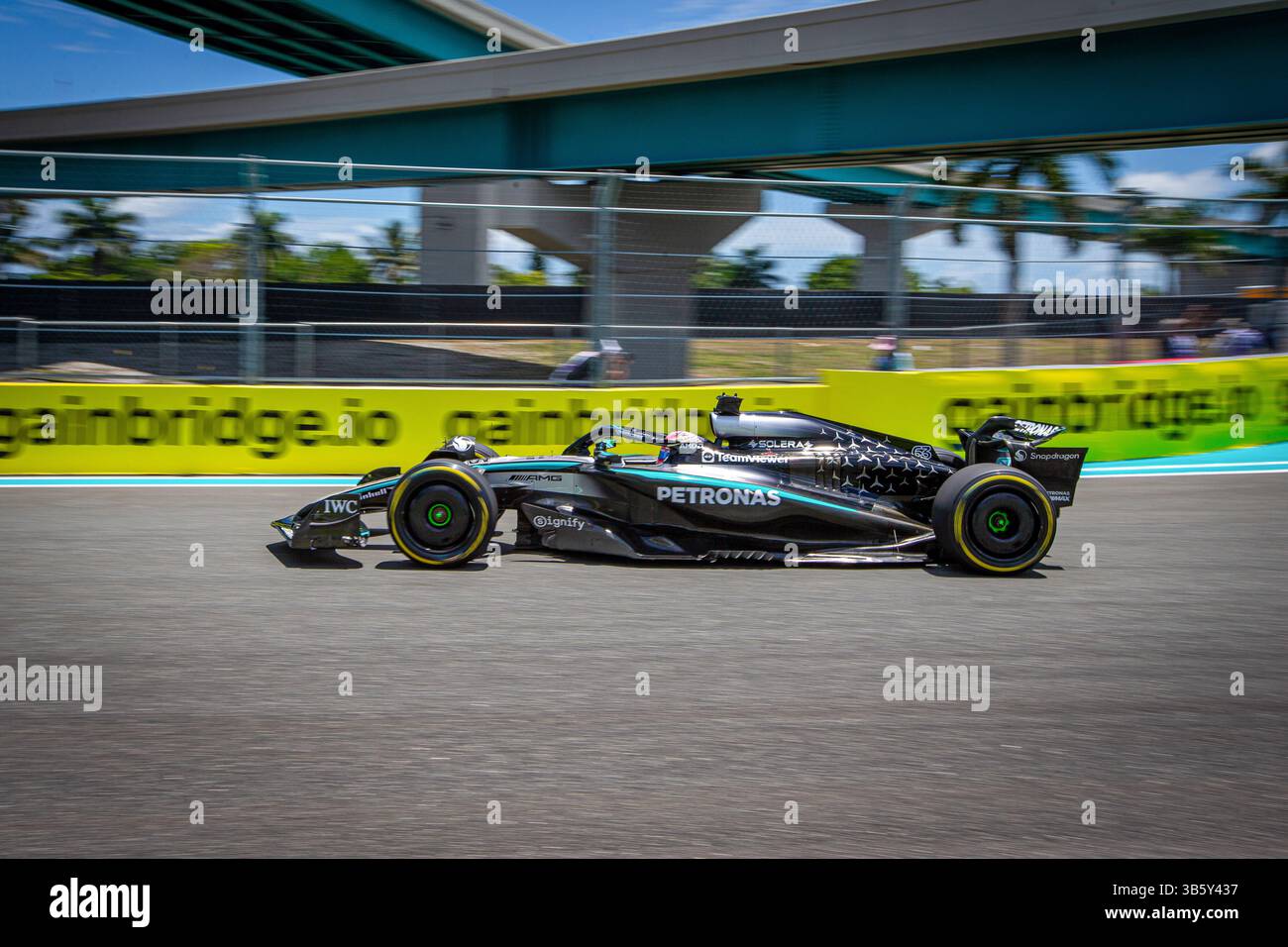 George Russell (GBR) - Mercedes-AMG PETRONAS F1 Team - Mercedes W16 ...