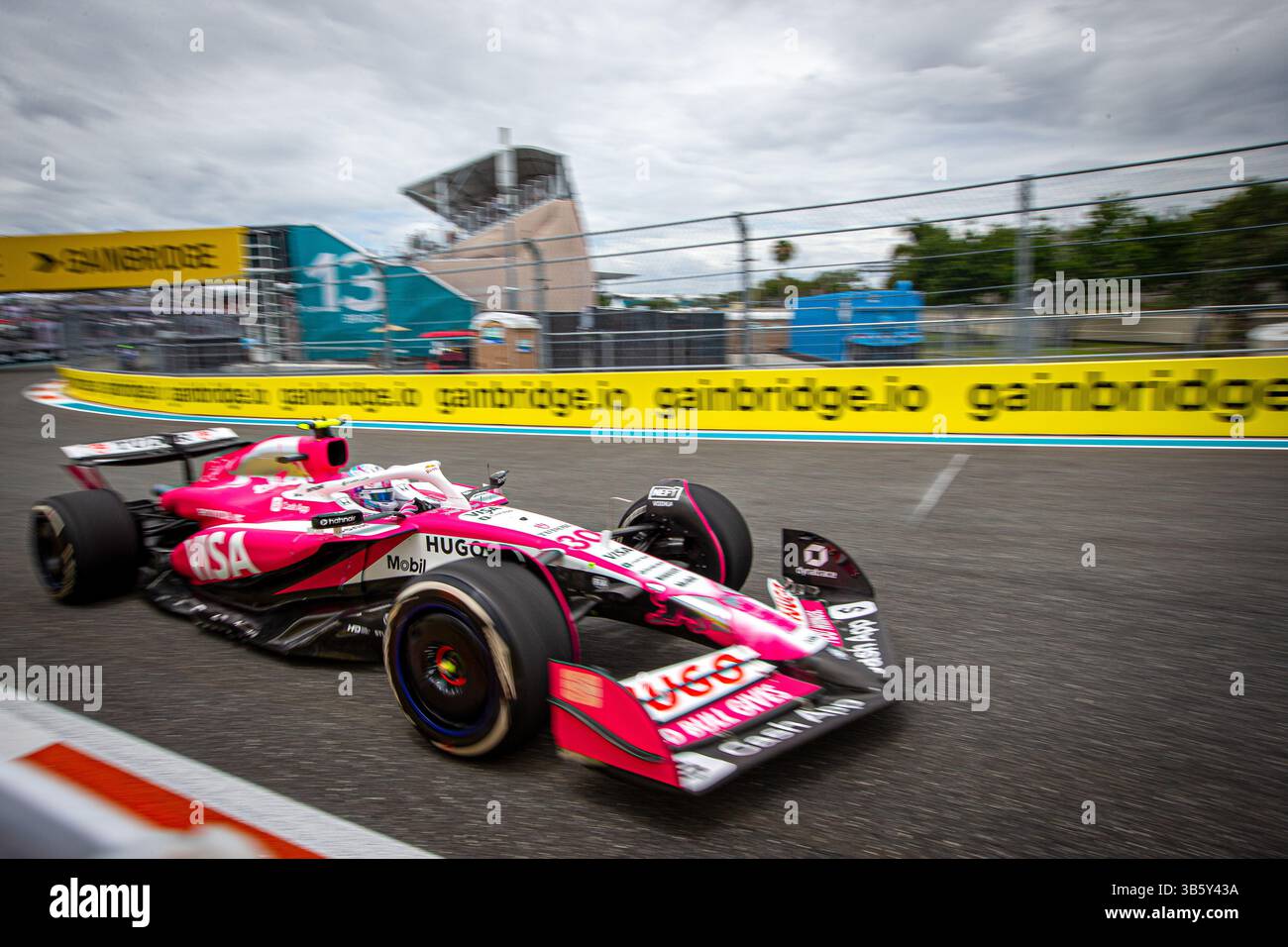 Liam Lawson (NZL) - Visa Cash App RB F1 Team - RB VCARB02 - Honda RBPT ...