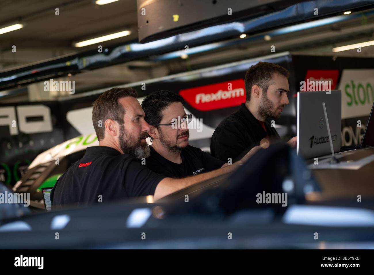 SÃO PAULO, SP - 02.05.2025: STOCK CAR EM SÃO PAULO - The new generation ...