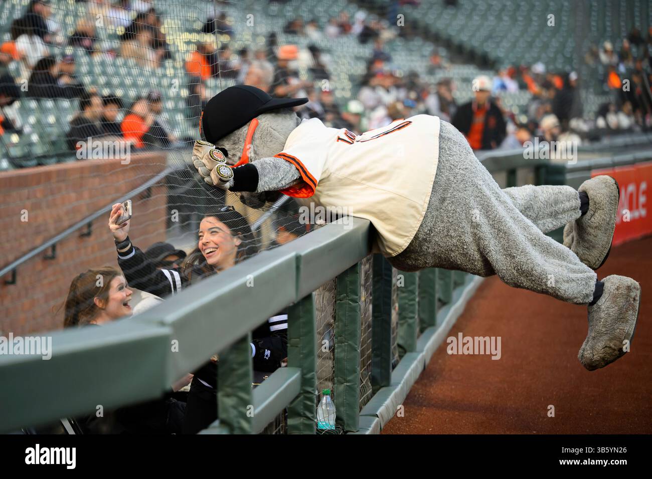 SAN FRANCISCO, CA - MAY 01: San Francisco Giants mascot takes a selfie ...