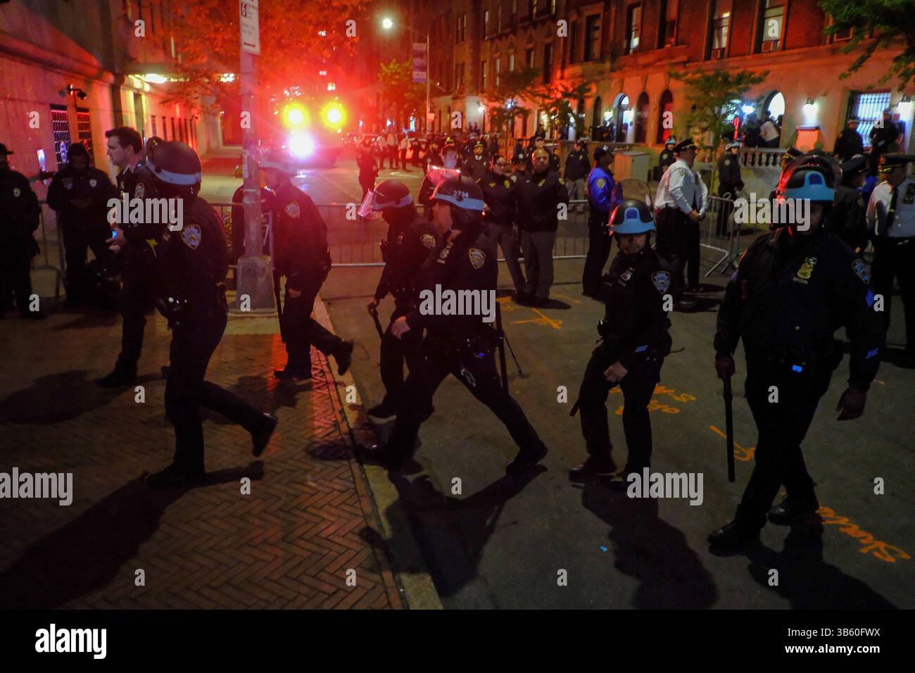 FILE - Members of the New York Police Department strategic response ...
